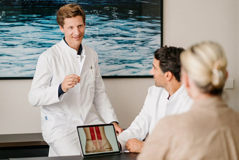 Brustrekonstruktion München - Aesthetik & Rekonstruktion | Dr. Moritz ...